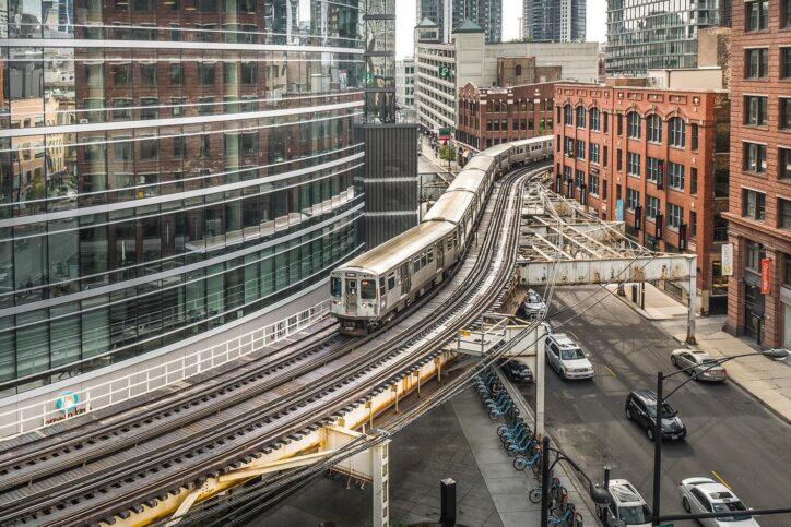 How to Use Chicago’s Public Transit System, the CTA, for Easy Travel