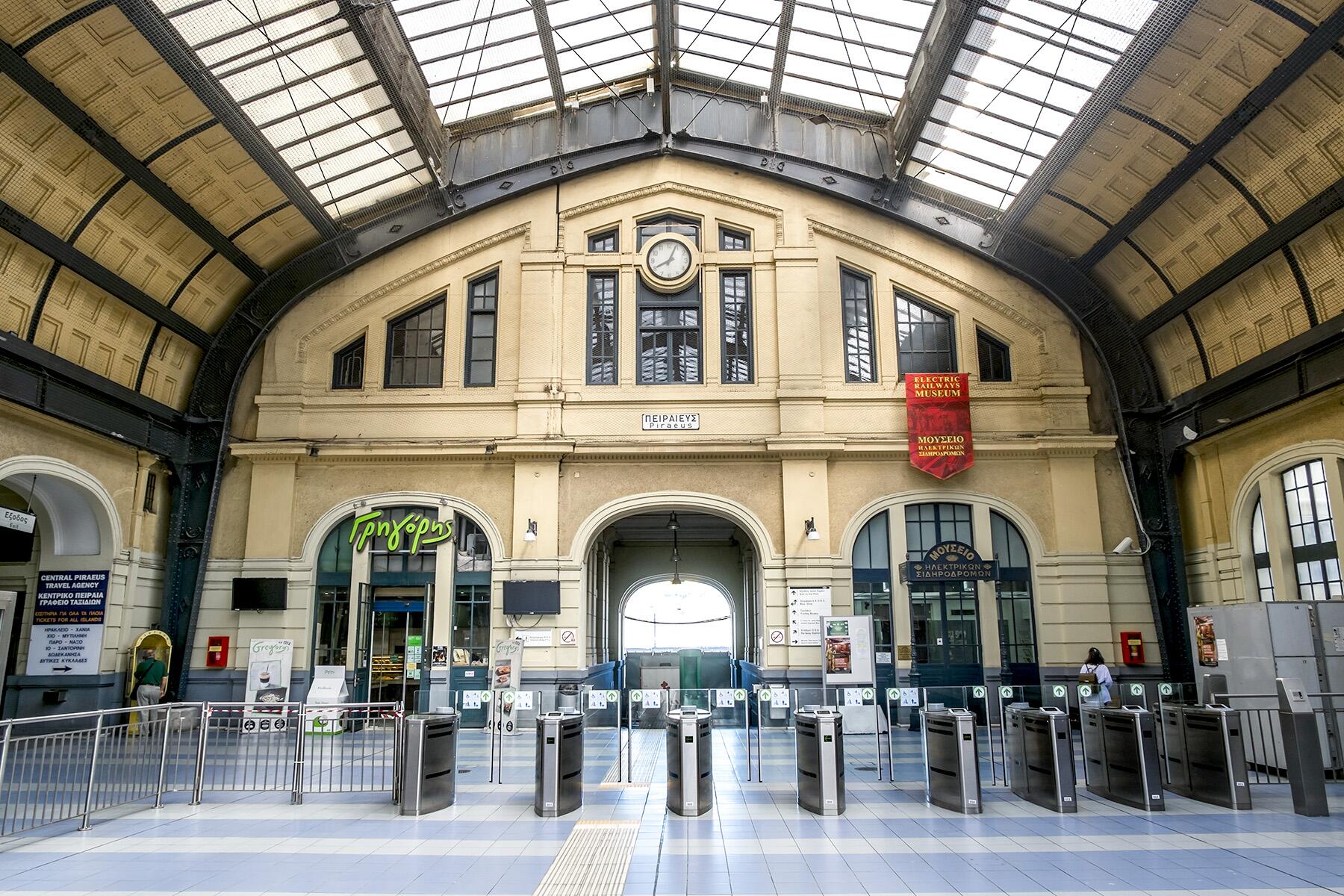 Athens Public Transportation: How to Get Around the Greek Capital