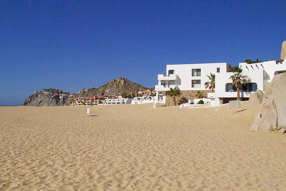 The Best (and Worst) Beaches in Los Cabos