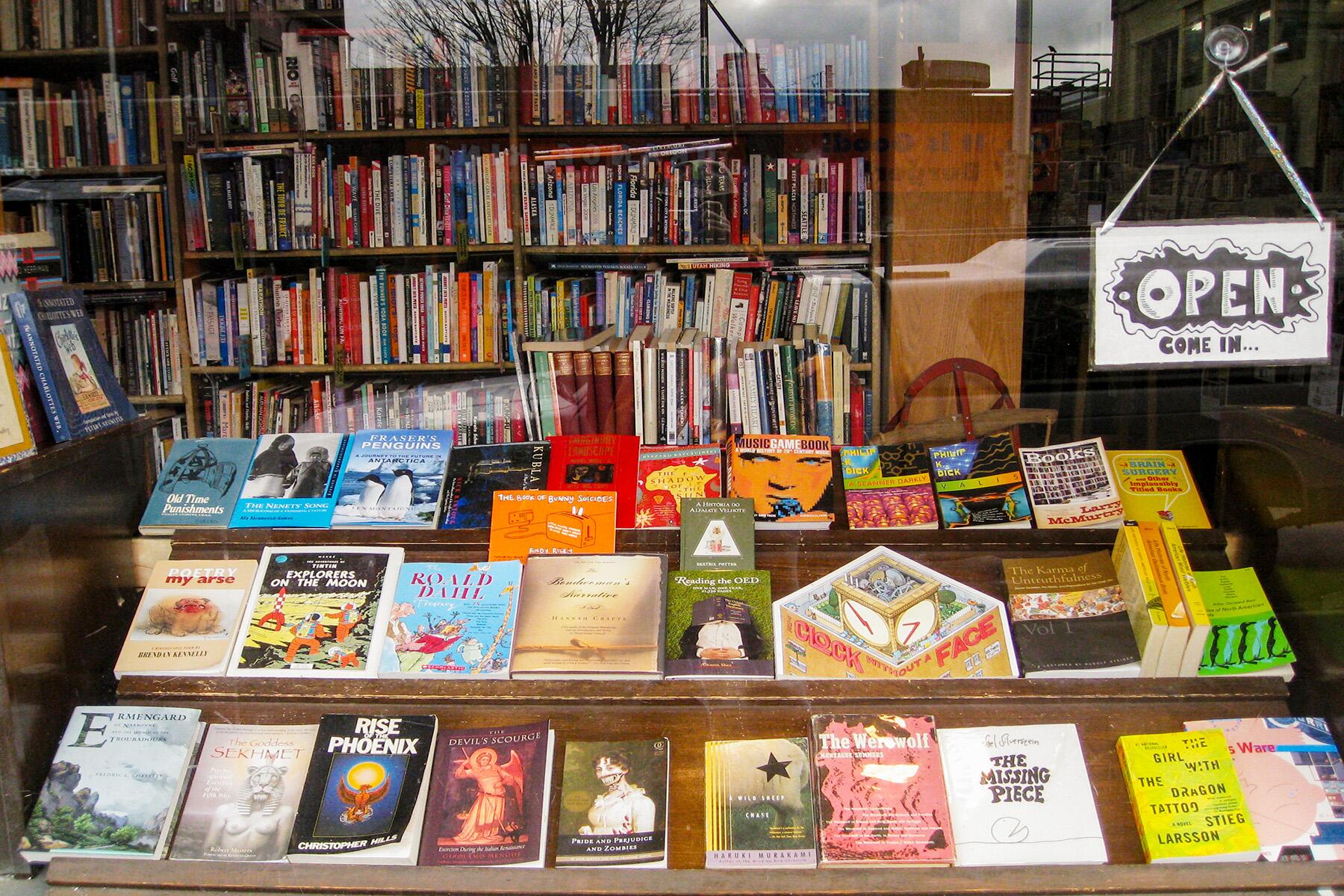 A Book Lover’s Guide to Seattle’s Best Bookstores