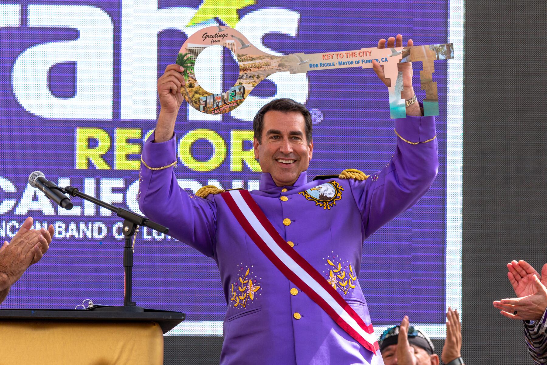 Martin Short Told Me How to Vacation in Funner, California