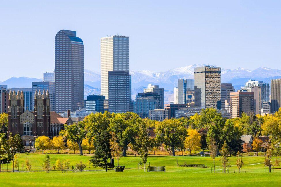 How to Get Around Denver With or Without a Car