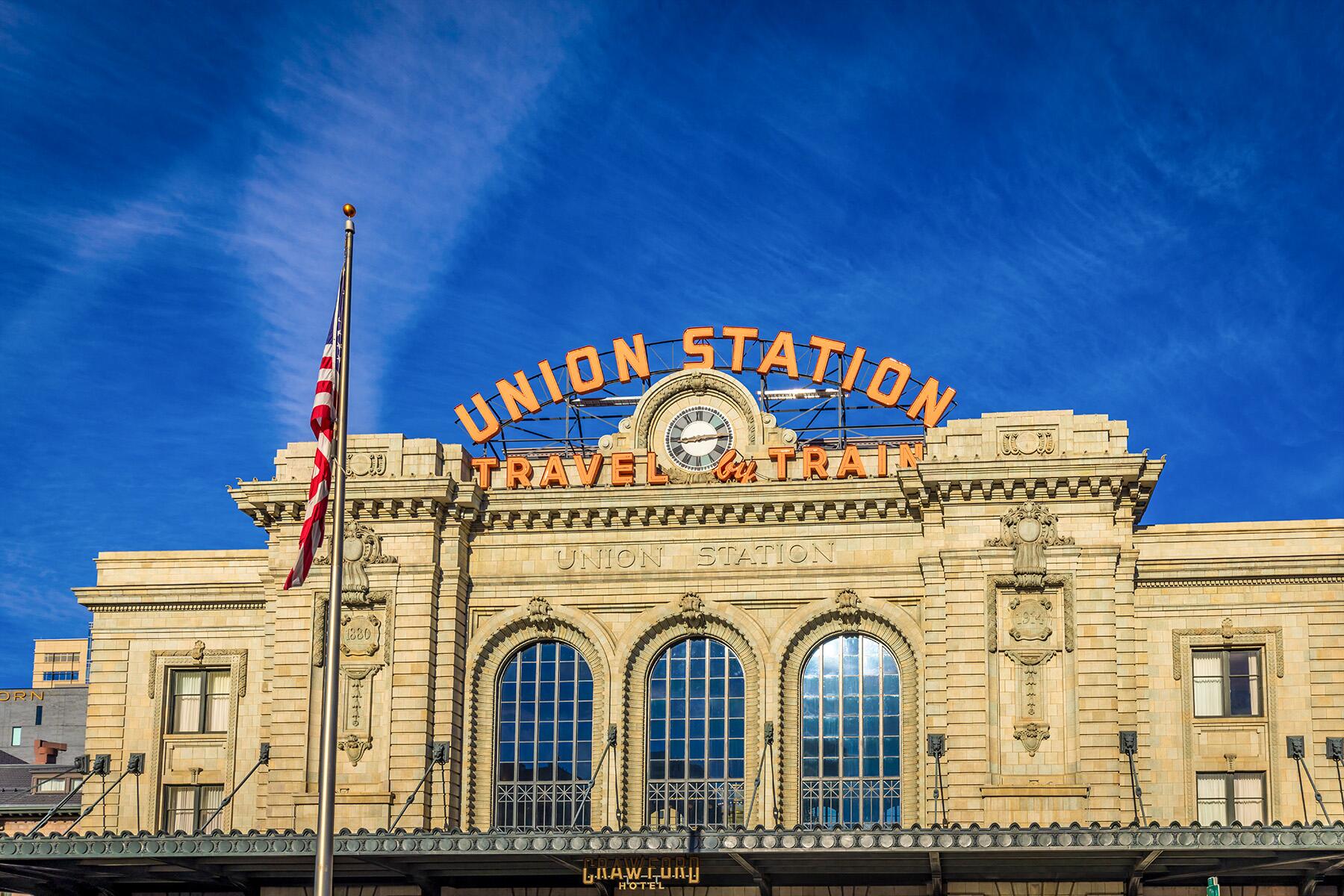 How to Get Around Denver With or Without a Car