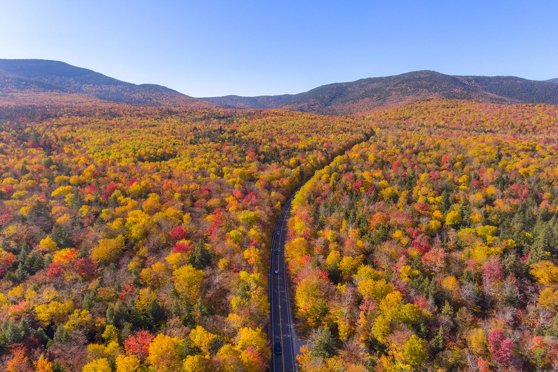 The Best Off-Beat Towns To Go Leaf-Peeping Across the USA and Canada