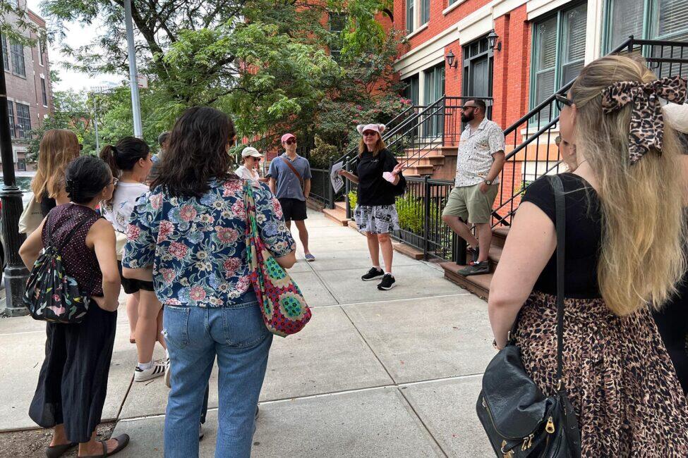 This NYC Walking Tour is Perfect for Cat Lovers