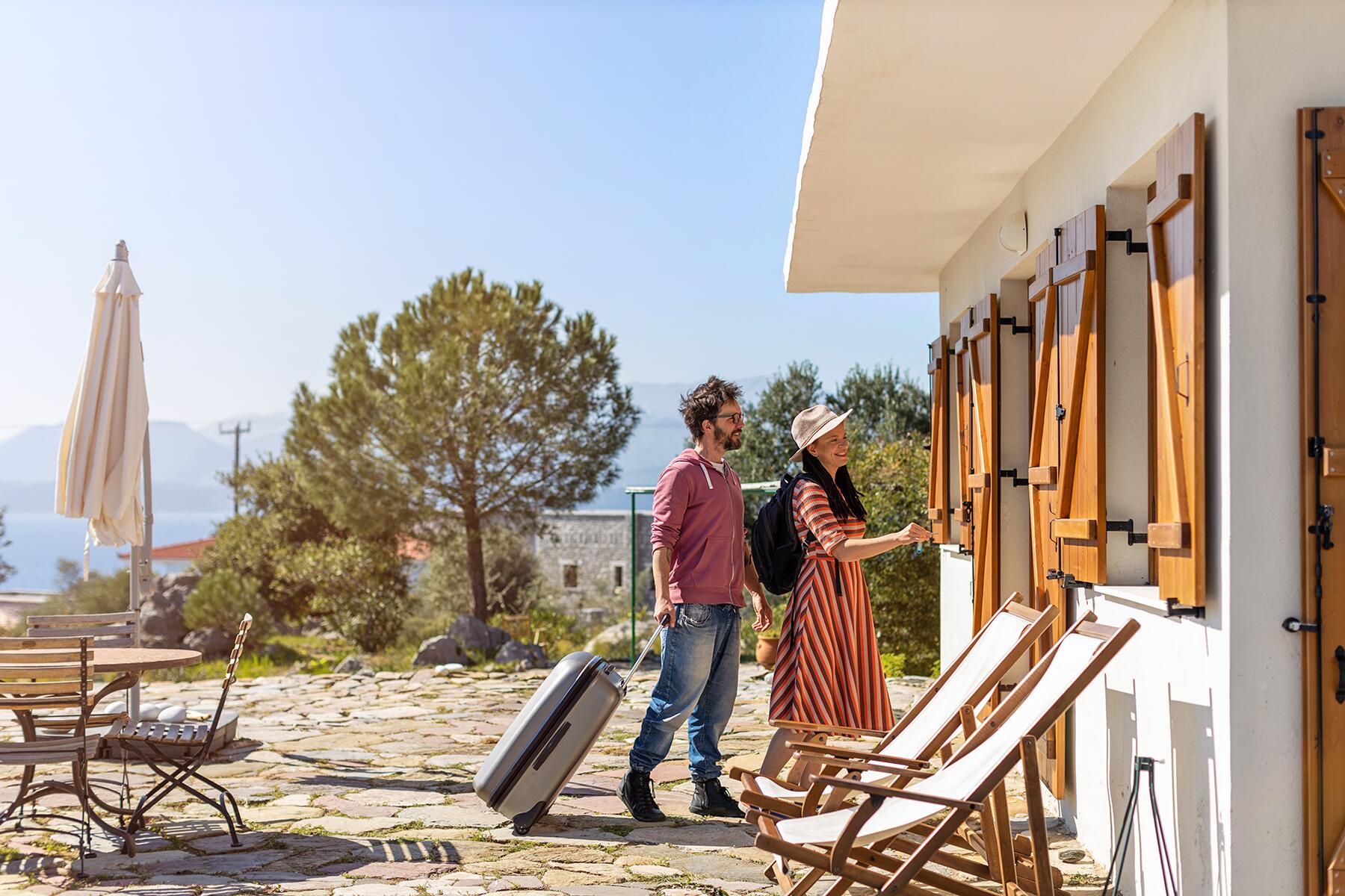 The Real Reason Airbnb and Vrbo Star Ratings Are So High