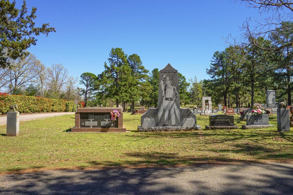 Showmen’s Rests: Cemeteries Honoring the Circus Community