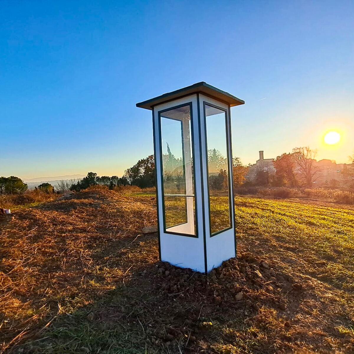 North Carolina’s Wind Phone: A Unique Way to Call the Departed