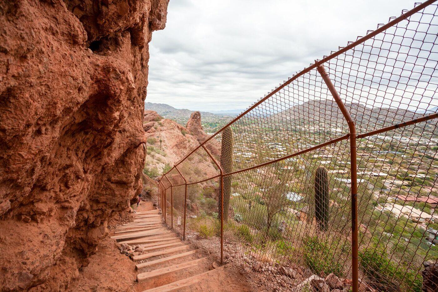 Be Careful Hiking Camelback Mountain in Arizona. It Kills People Every Year