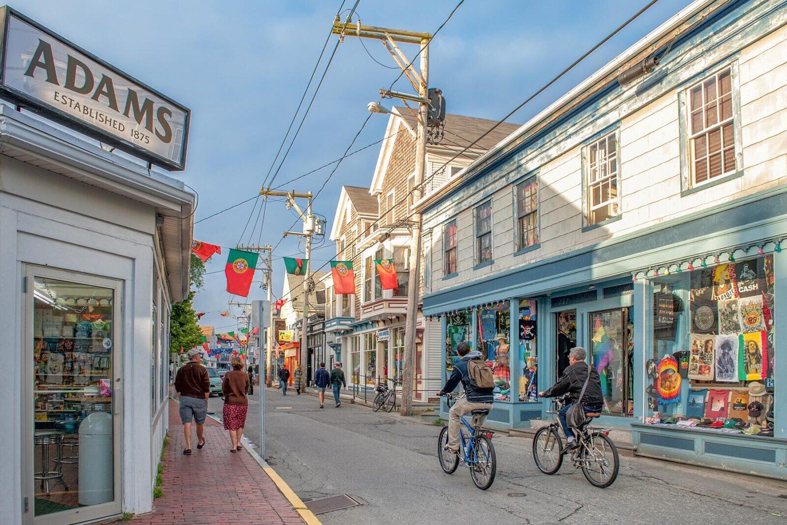 Should You Travel to Nantucket, Cape Cod, or Martha's Vineyard?