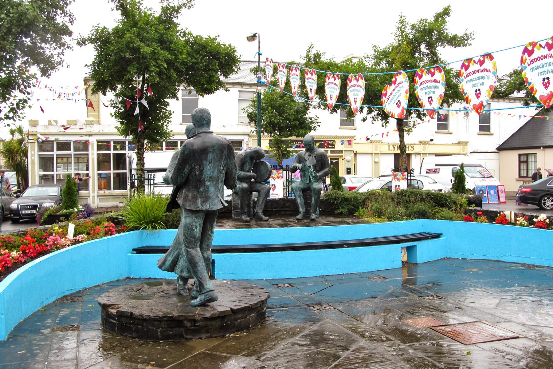 I Was Sick of Dating Apps, So I Tried Ireland’s Wild 60,000-Person ...